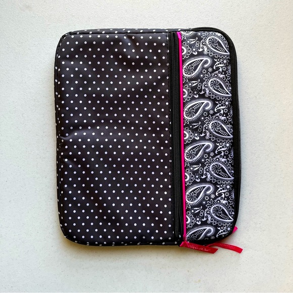 The Pampered Chef | Accessories | New Pampered Chef Tablet Zipper Case ...
